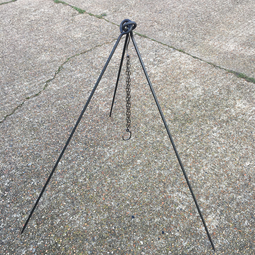 150cm Campfire Cooking Tripod – Campfire Cookshop